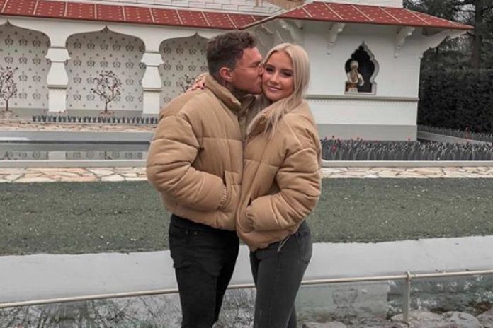 Viktor Uit Ex On The Beach Double Dutch Heeft Relatie Met Broertje viktor-uit-ex-on-the-beach-double-dutch-heeft-relatie-met-broertje