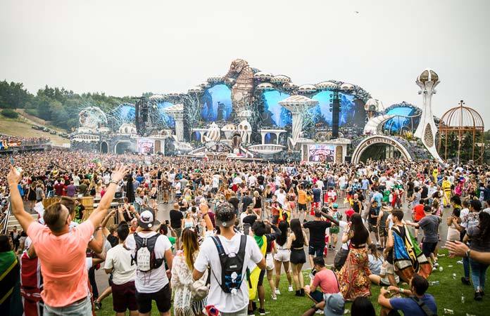 Tomorrowland pakt uit met wel héél opvallende Vlaamse band - Zita