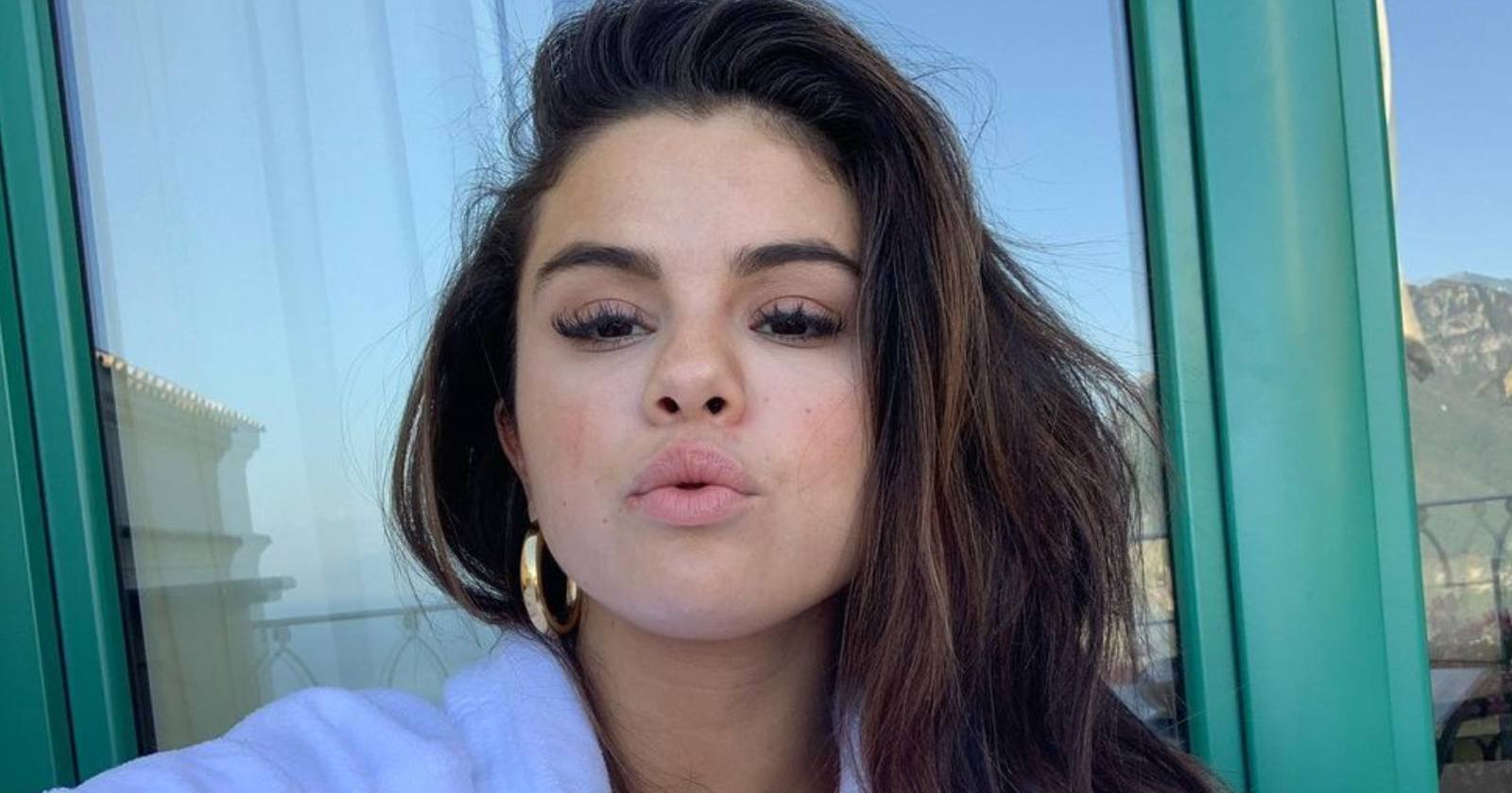 Selena Gomez verbaast fans met bikinifoto: "Absoluut verbluffend!" - Zita