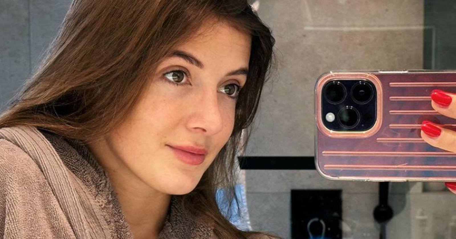 Jamie-Lee Six pakt uit met bikinifilmpje: "Wat een griet!" (video) - Zita