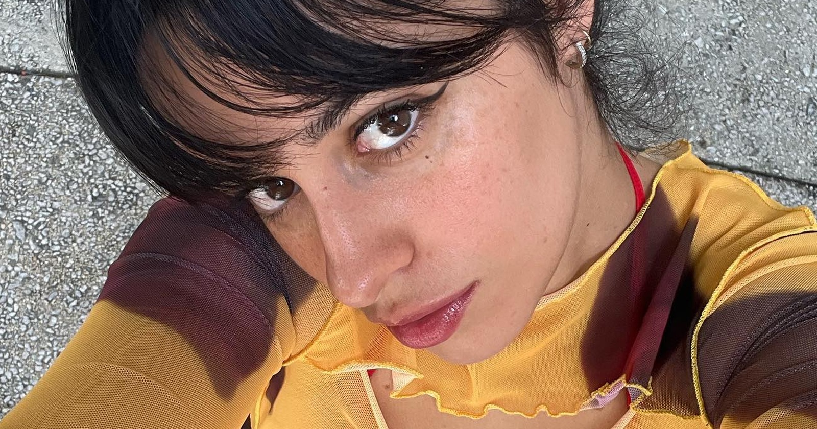 Zangeres Camila Cabello uit de kleren voor pikante fotoshoot: "Zo heet!" - Zita