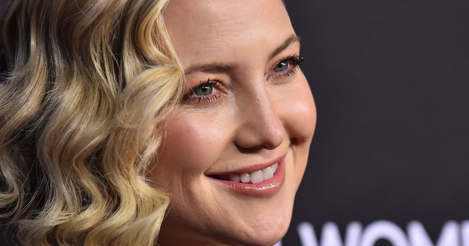 Beroemde actrice toont lingeriefoto's, maar zaait (opnieuw ...