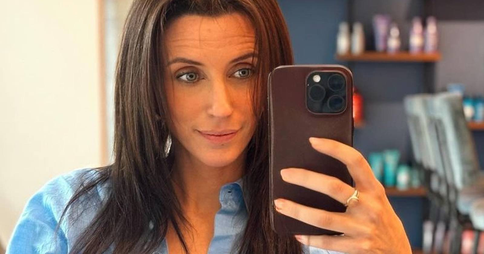 Hoogzwangere 'Thuis'-actrice Tine Priem deelt foto van bolle buik: "Je ...