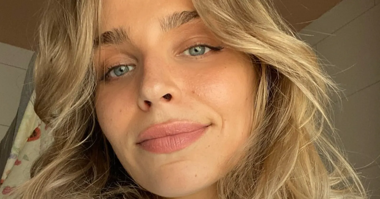 Julie Van den Steen poseert in stijlvolle outfit op rode loper: "Mooi ...