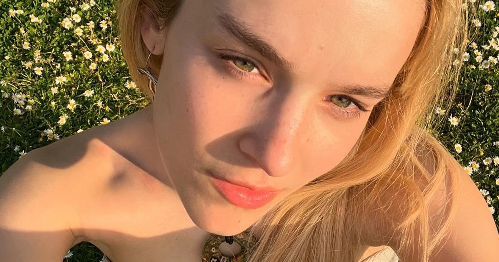 Pommelien Thijs doet monden openvallen met zomerse outfit: "Hoe kan je ...