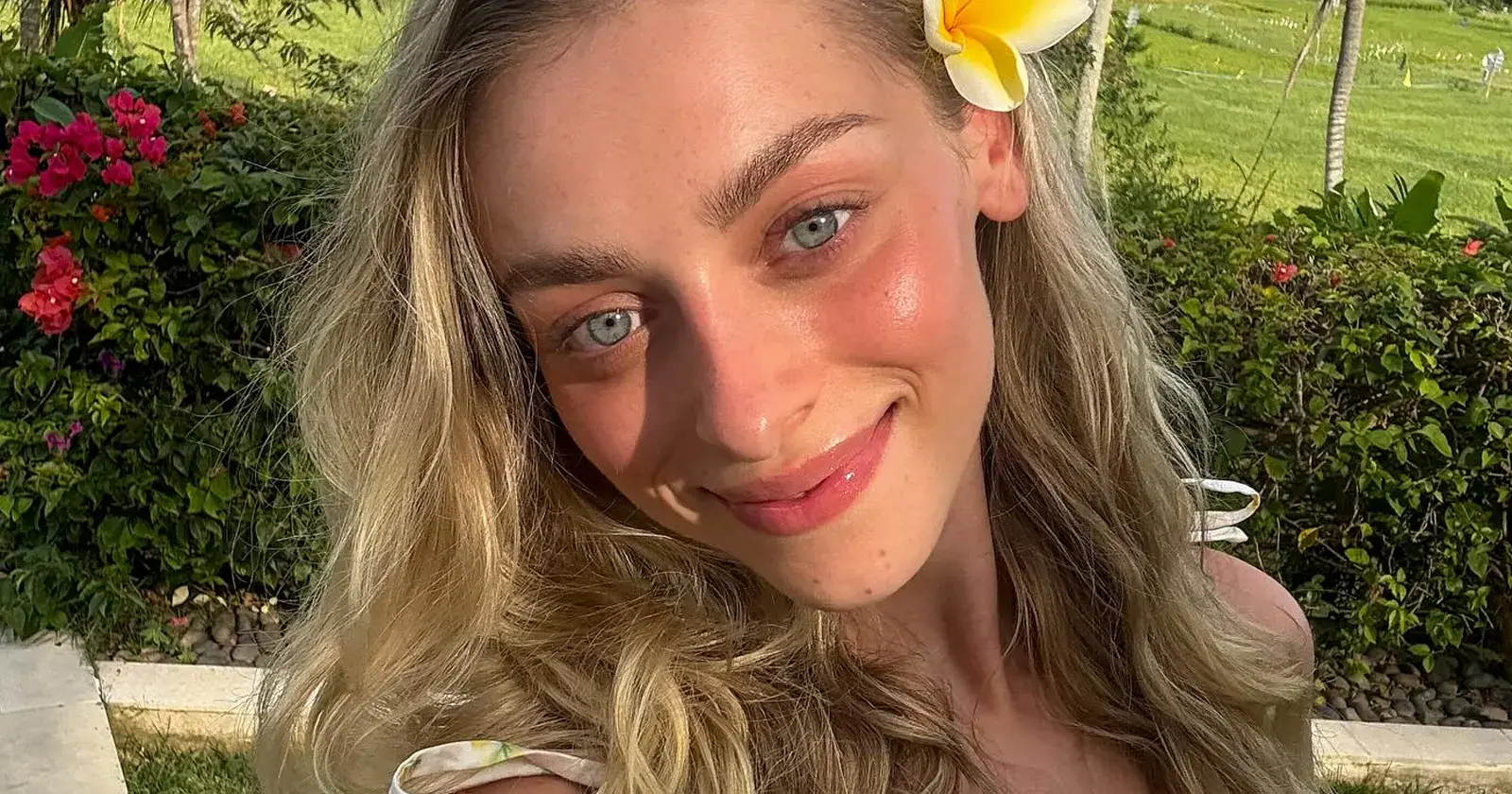 Camille Dhont pakt uit met vakantie- en bikinifoto's: "Wauw, zo mooi ...